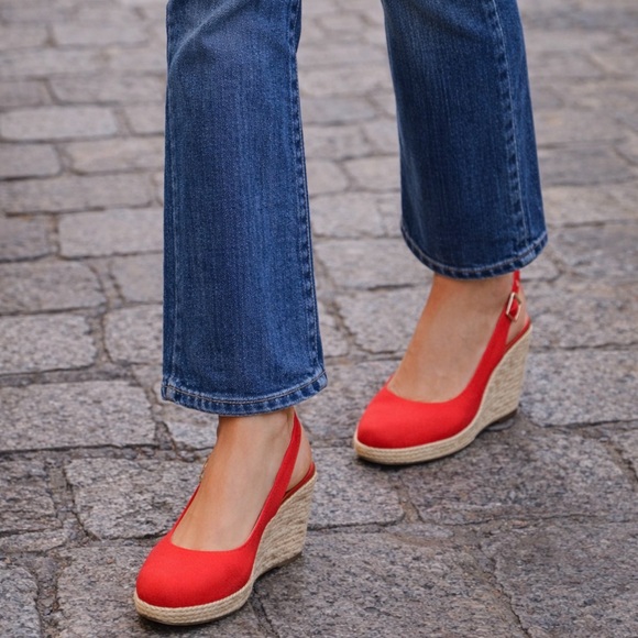 Vionic | Shoes | Vionic Coralina Wedge Vibrant Cherry Espadrille ...